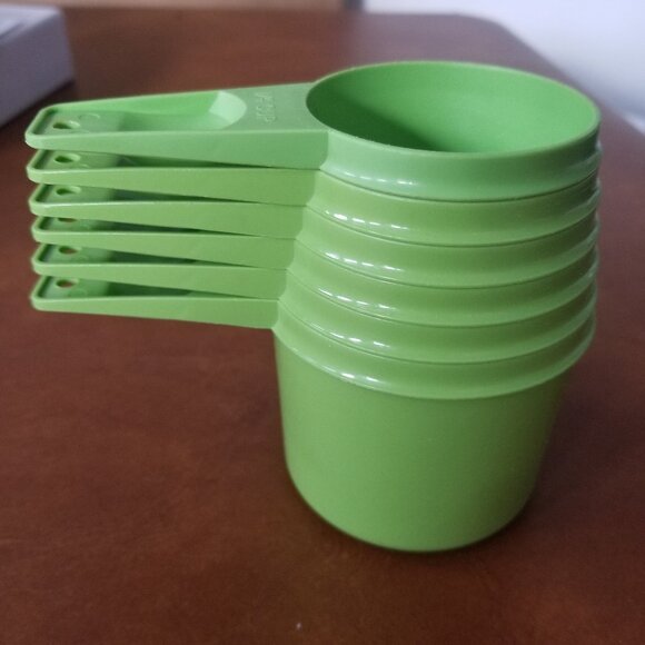 Tupperware | Kitchen | Tupperware Lime Green Stacking Measuring Cups ...